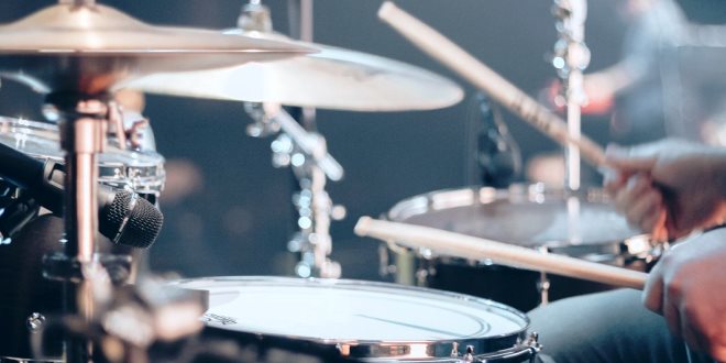 7 Daftar Grup Band Terkenal di Indonesia: Menciptakan Karya Terbaik ...